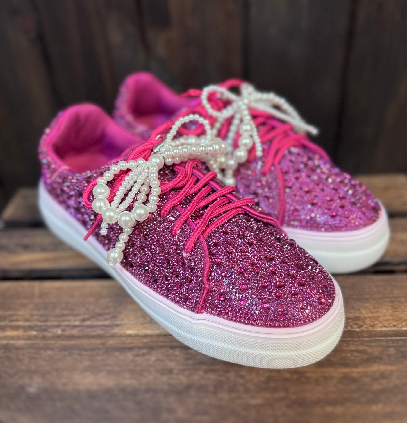 Pearl Keychains- "Double Pearl Bow" White – The Silver Strawberry