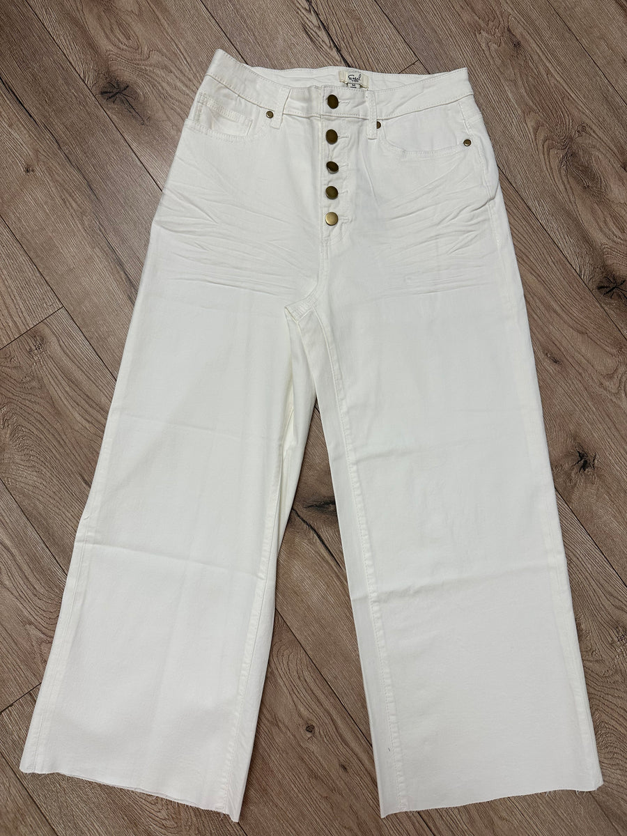 "White" Button Up Flare Capris – The Silver Strawberry