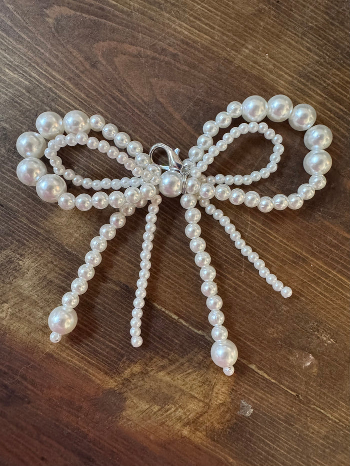 Pearl Keychains- "Double Pearl Bow" White – The Silver Strawberry